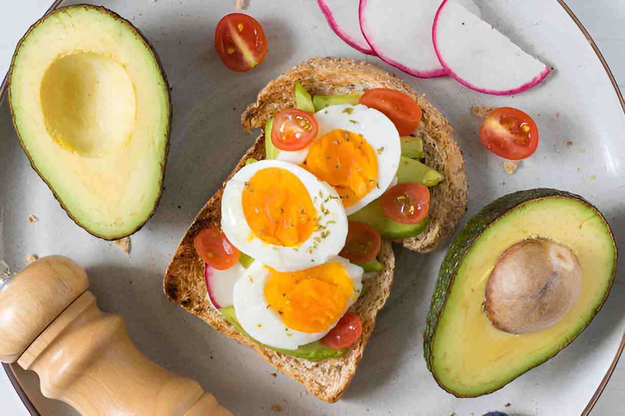 Fancy Avocado Toast: Elevate Your Breakfast With Gourmet Style ...